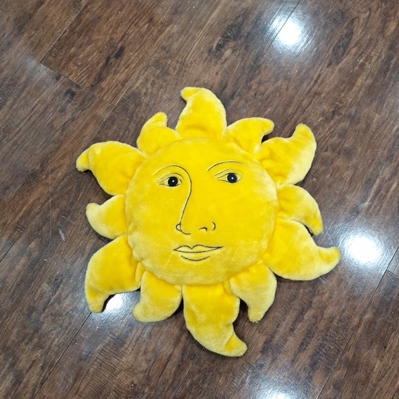 Salamander | Accents | Vintage Salamander Graphix Celestial Sun Face ...